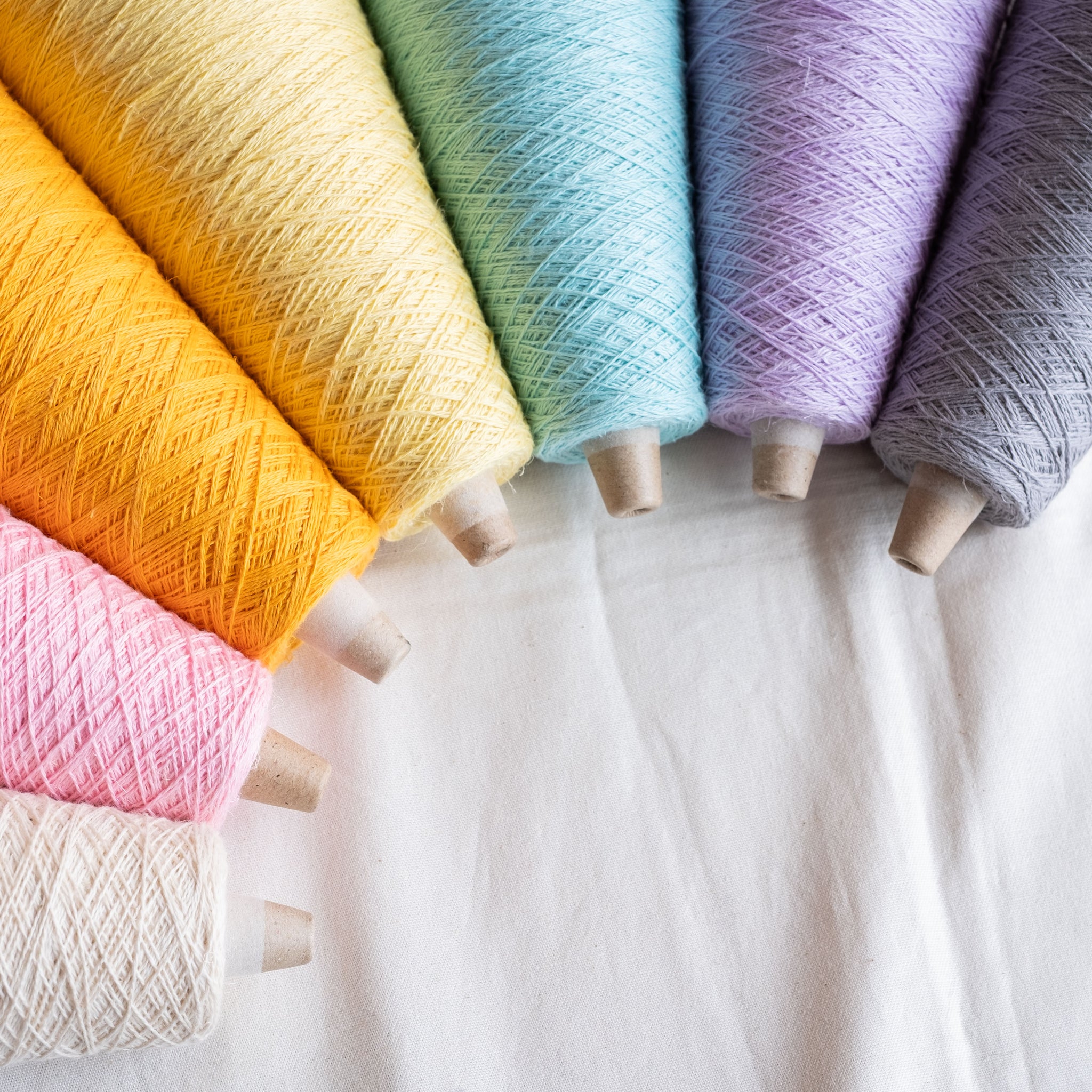 【2025年限定カラー】10/2 BANANA CLOTH（バナナクロス）/ バナナの茎の繊維でできた糸